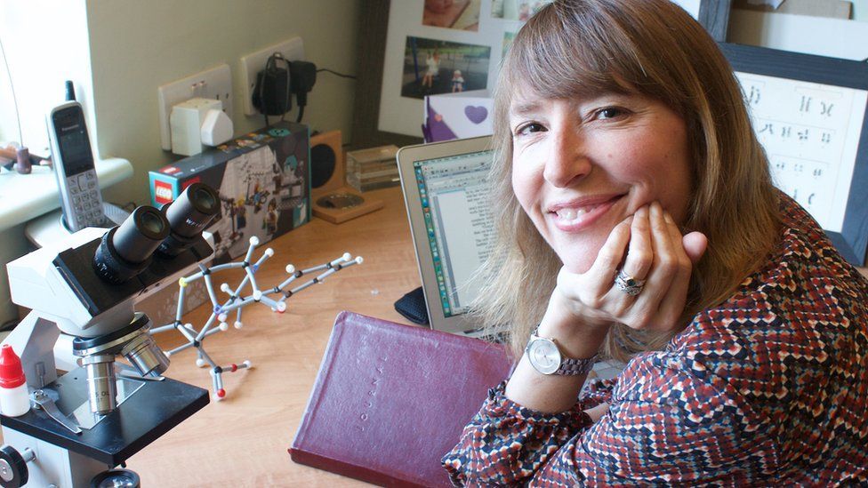 Women in science: 'We want to be accepted into the club' - BBC News