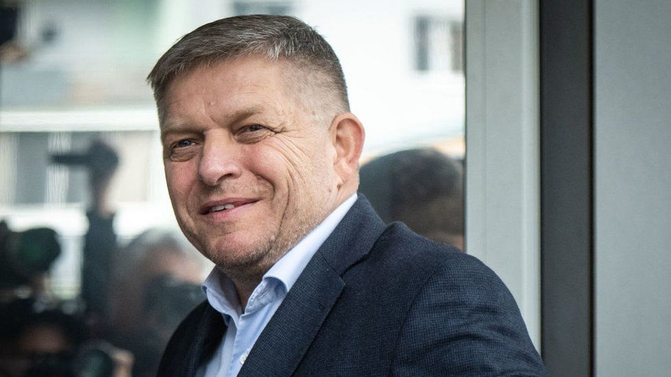 Robert Fico: Slovak PM in hospital after being shot - BBC Newsround