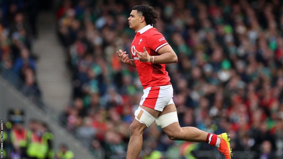 Six Nations 2024: New Wales cap Mackenzie Martin reflects on 'biggest ...