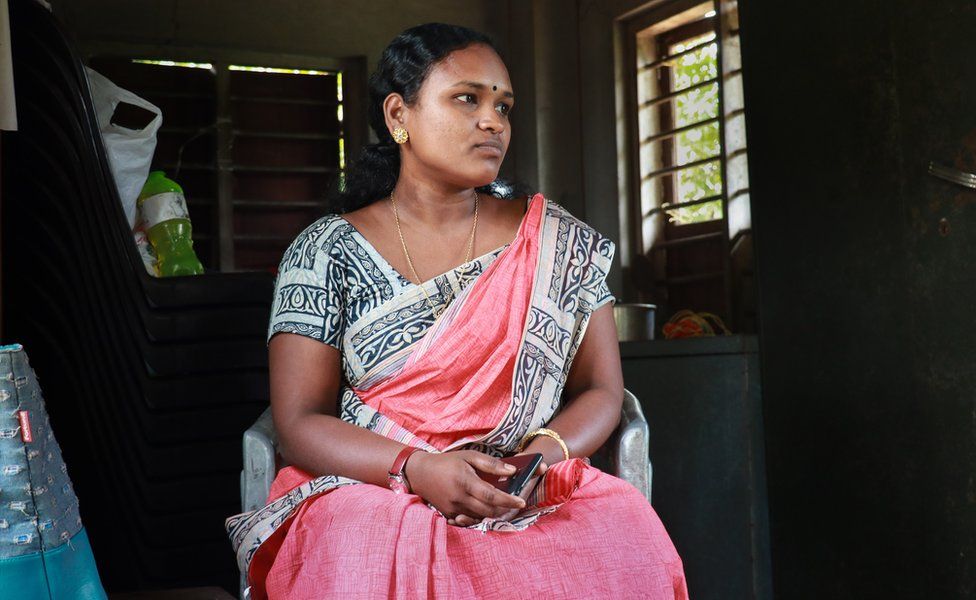 Kerala flood aftermath: Battling snakes and sewage to clean a city ...