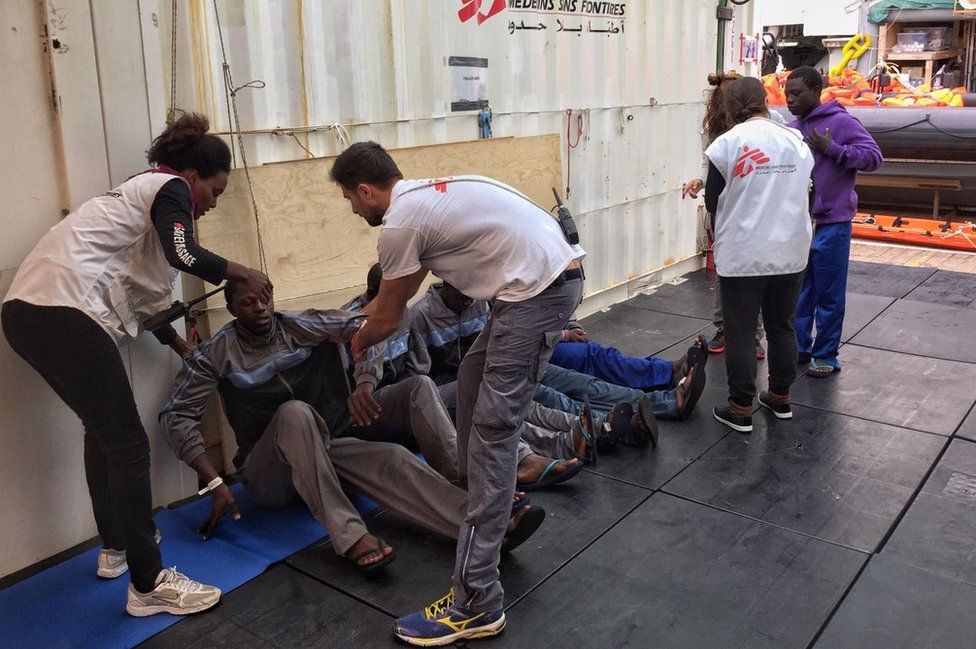 Migrant crisis: 100 feared dead off Libya coast - BBC News