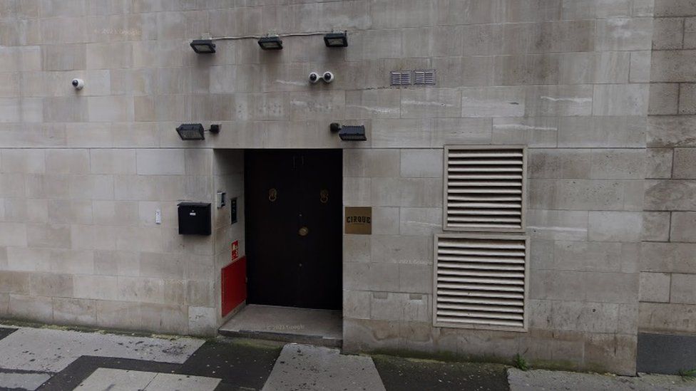 Manchester nightclub Cirque to keep licence despite mass brawl - BBC News