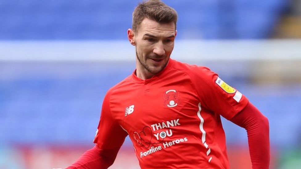 Leyton Orient: Midfielder Clay to 'miss rest of season' - BBC Sport