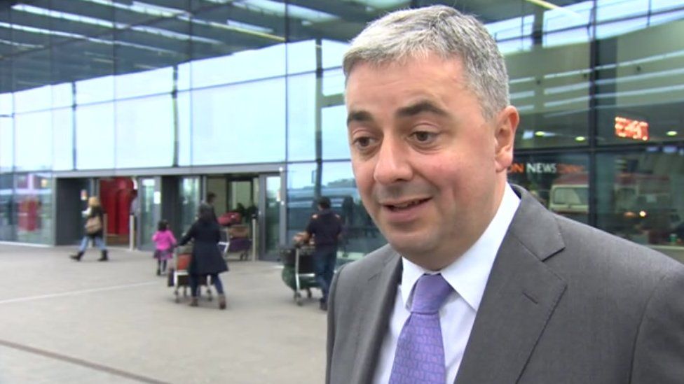 South East airports expansion: MP wants answers - BBC News