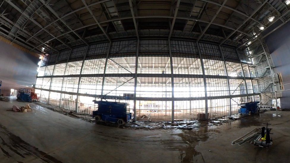 The Berkshire film studio bringing Hollywood magic to the UK - BBC News