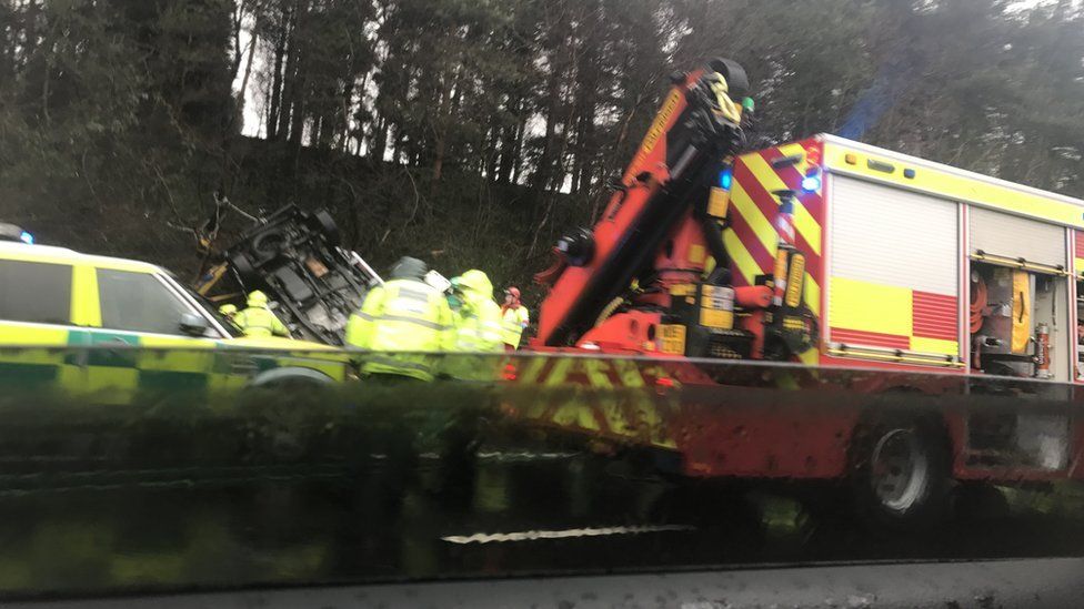 M4 westbound near Bridgend reopens after several crashes - BBC News