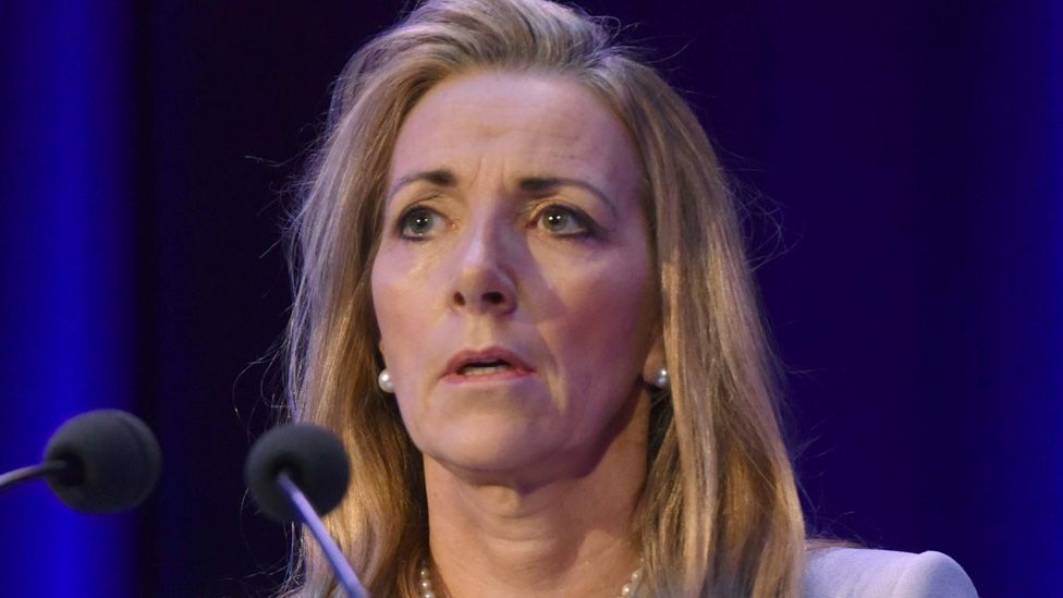 BBC Charter renewal 'may be delayed' - BBC News