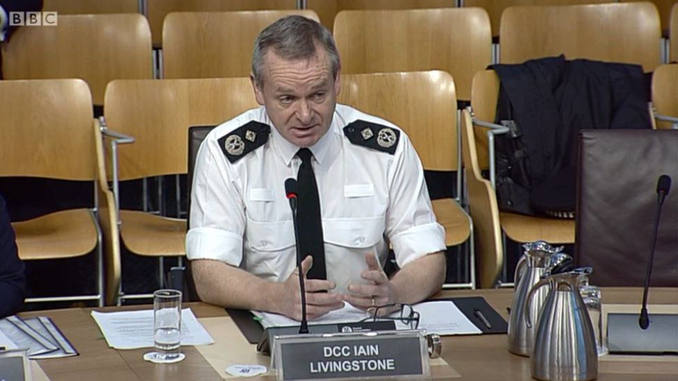 New SPA chief backs justice secretary in chief constable row - BBC News