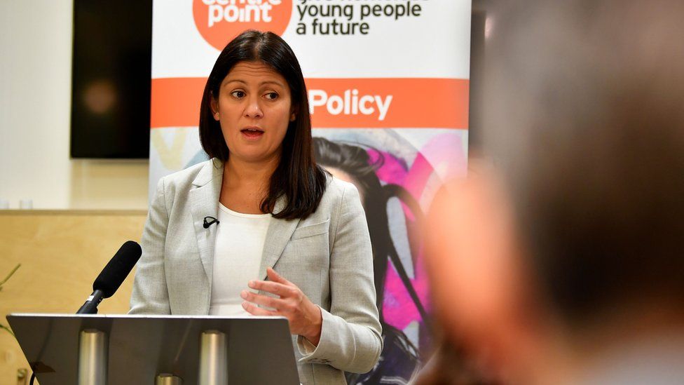 Labour Party sees surge in membership amid leadership race - BBC News