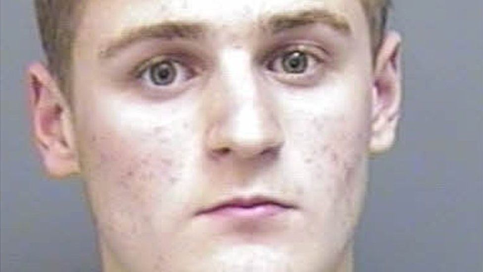 Man jailed for 'savage' Malpas hammer attack - BBC News