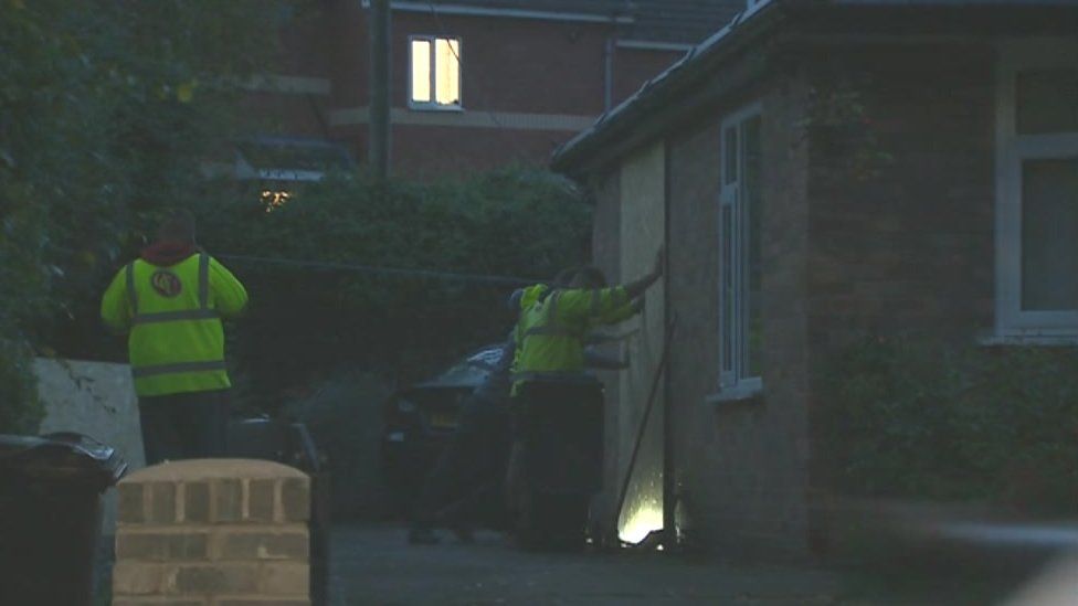 Holywell house explosion: Three escape unhurt - BBC News
