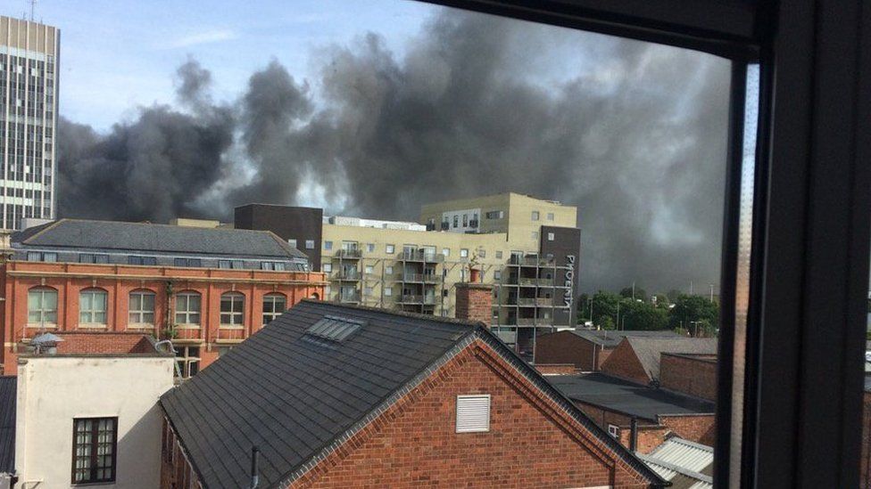 Paint factory fire causes traffic disruption in Leicester city centre ...