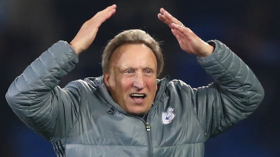 Neil Warnock i arwyddo cytundeb newydd gyda Chaerdydd - BBC Cymru Fyw