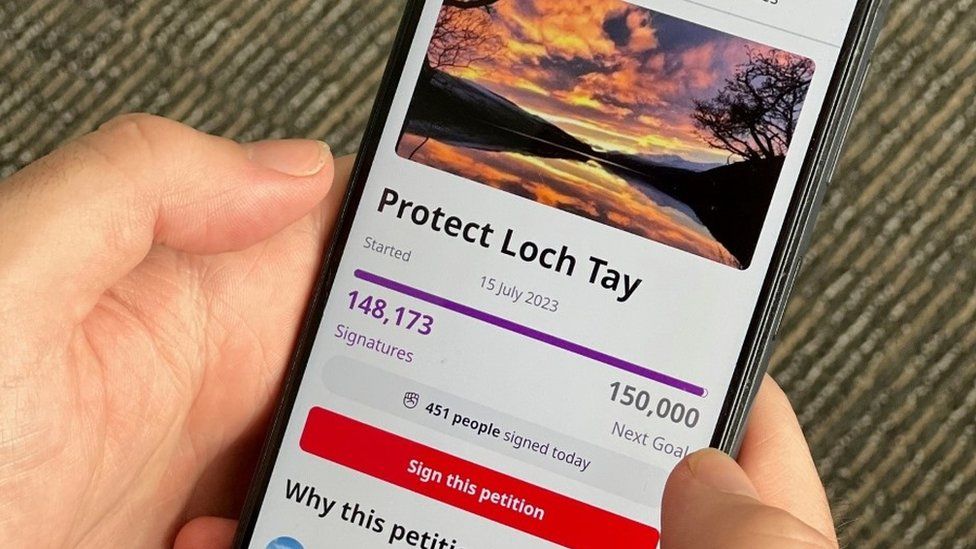 Taymouth Castle: Row over £300m redevelopment shatters peace - BBC News