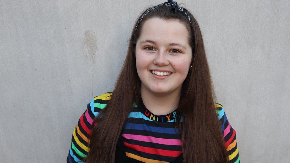 Covid: Call to help young people hit by service closures - BBC News