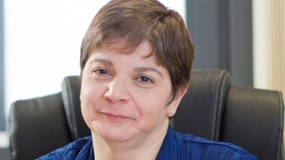 GCSEs: NI results to be based on teacher predictions - BBC News