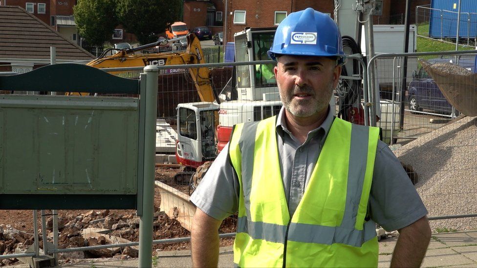 Wales in recession for first time in 11 years - BBC News