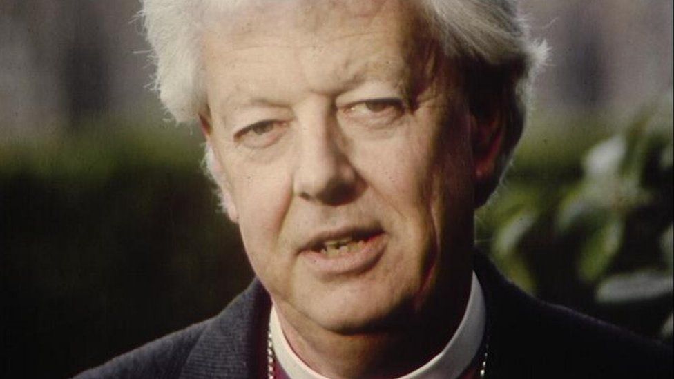 'Unbelieving' former Durham bishop Dr David Jenkins dies - BBC News