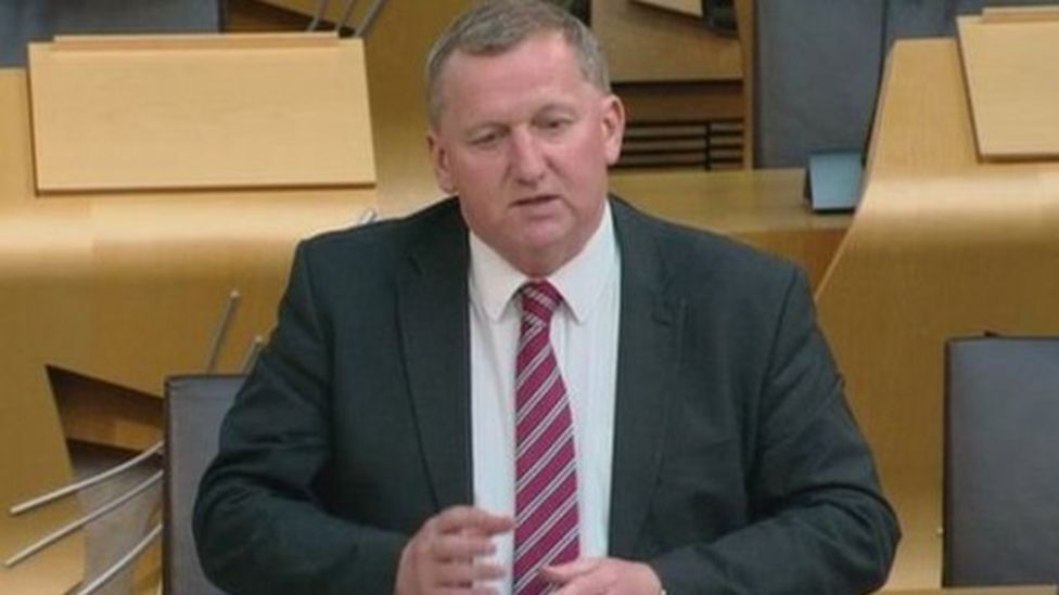 Committee to send Hyslop fresh T in the Park questions - BBC News