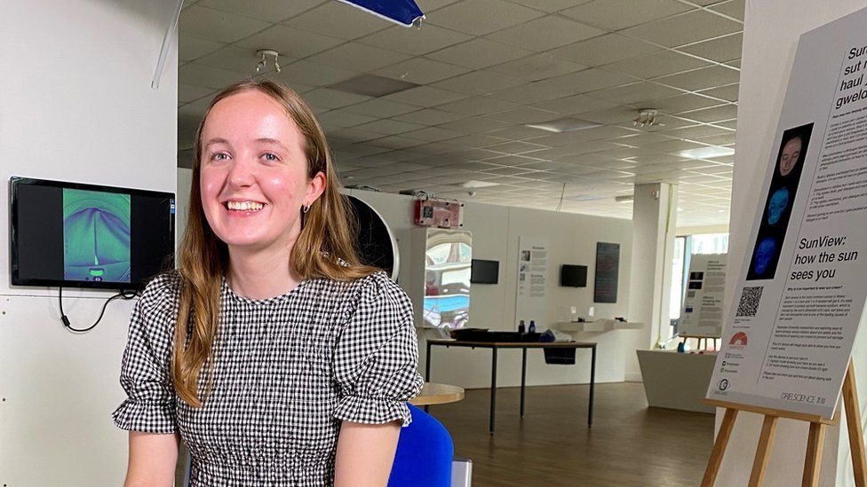 Rhybudd gwyddonwyr am beryglon yr haul yng Nghymru - BBC Cymru Fyw