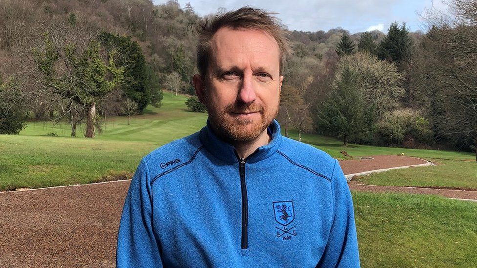 Rheolau coronafeirws newydd mewn grym yng Nghymru - BBC Cymru Fyw