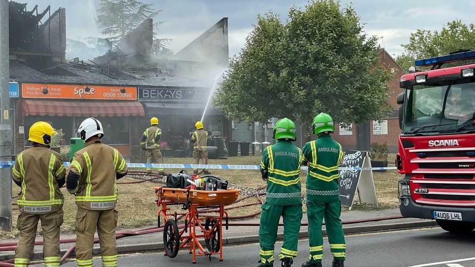 Long Stratton fire: Shop manager thanks crews after blaze - BBC News