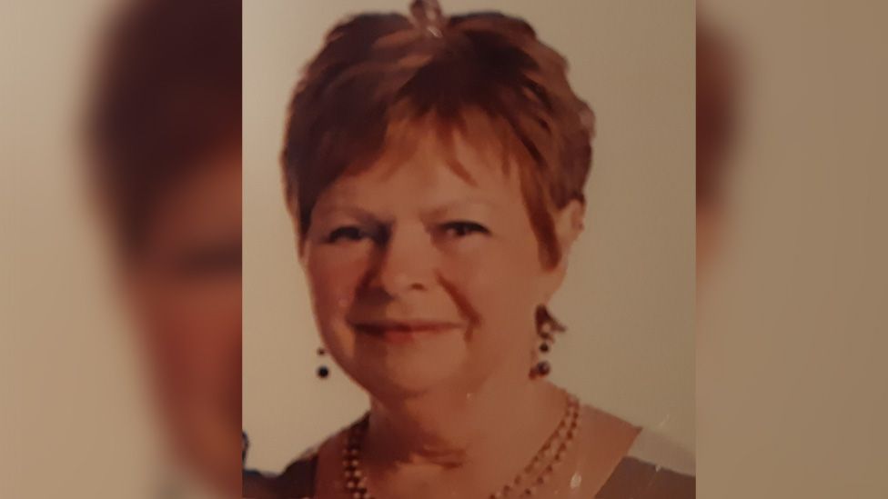 A5 Conwy crash: Family tribute to musician who died - BBC News