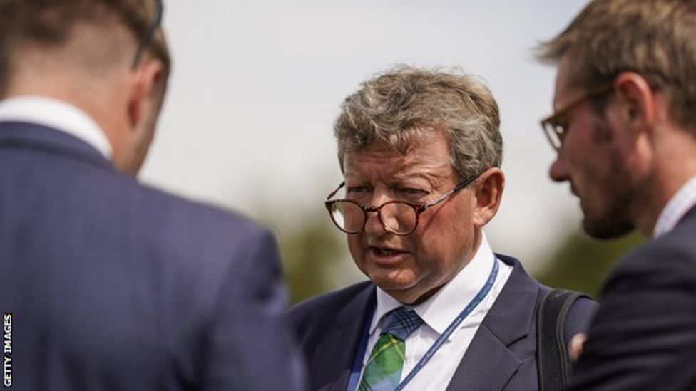 Mark Johnston: Trainer breaks British record at Kempton - BBC Sport