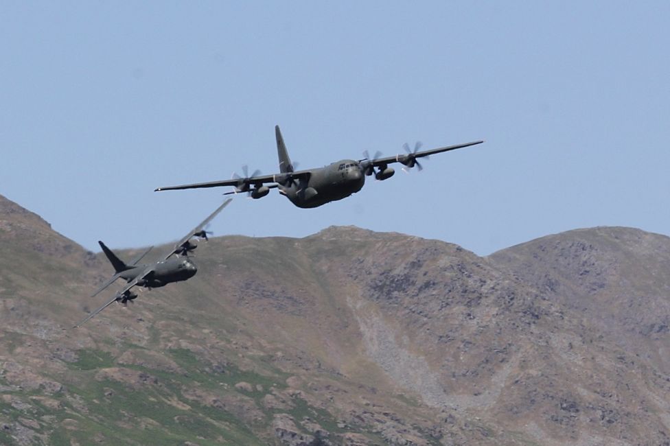 In pictures: Hercules retirement flypast - BBC News