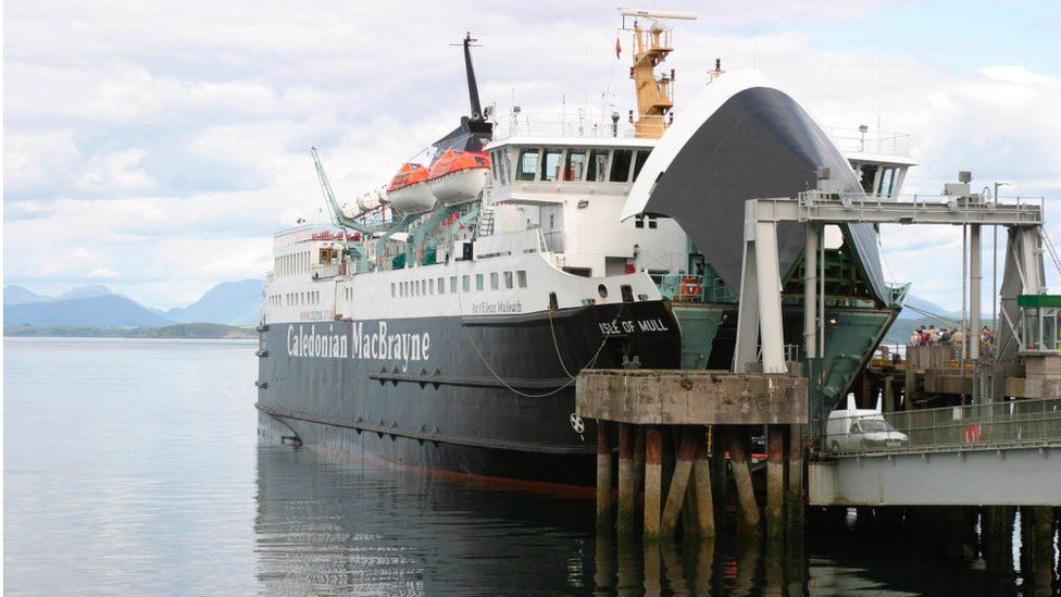 Further delays for Mull ferry after breakdown - BBC News