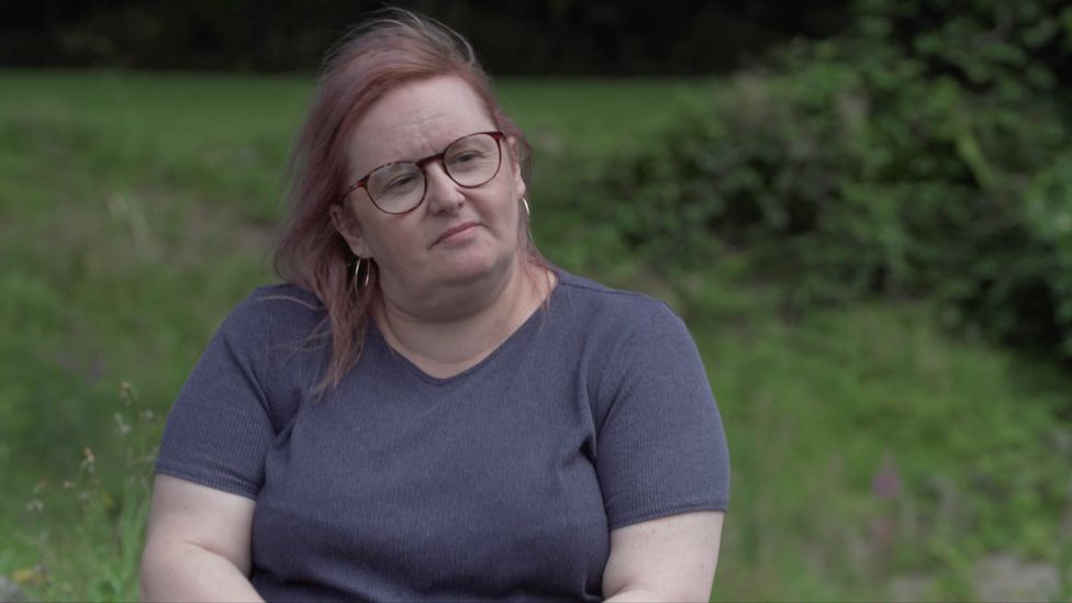 Coronavirus: 'Horrifying' death rate of dementia patients - BBC News