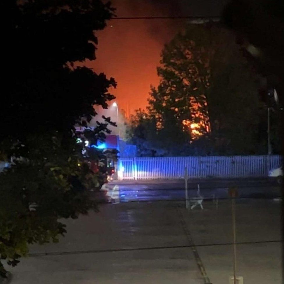 Bulwell fire: Arson suspected after caravan fire spreads to derelict building - BBC News