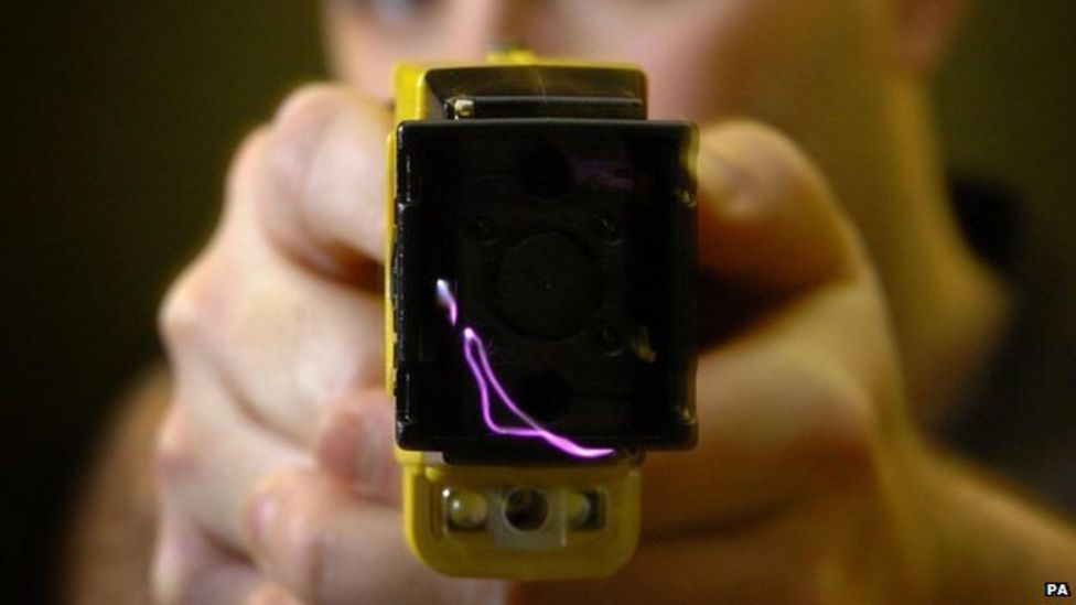 Police Ombudsman: Man says officers right to use Taser on him - BBC News