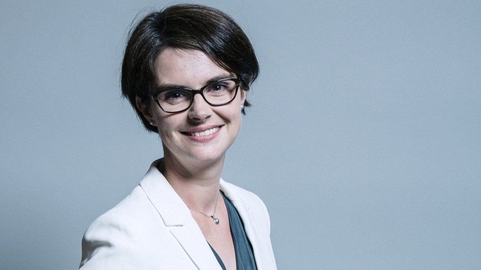 Breast cancer: Norwich MP Chloe Smith 'grateful' to NHS - BBC News