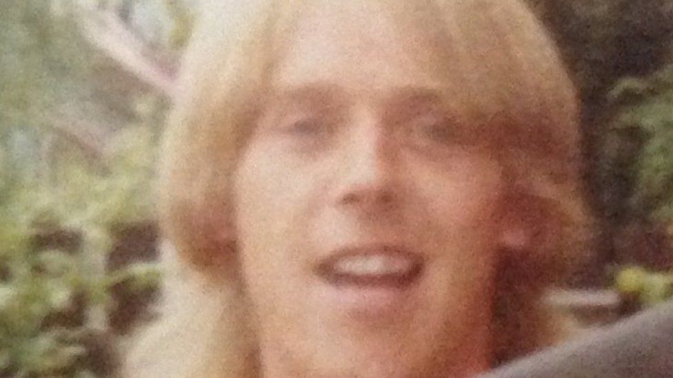 Julie Titheridge guilty of Stephen Burton's manslaughter - BBC News