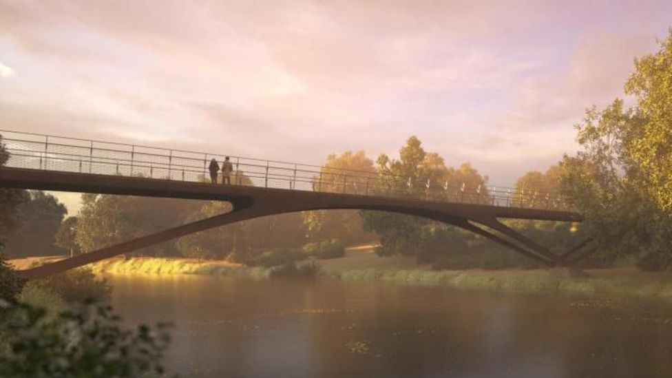 Evesham bridge costs need to be controlled, says councillor - BBC News