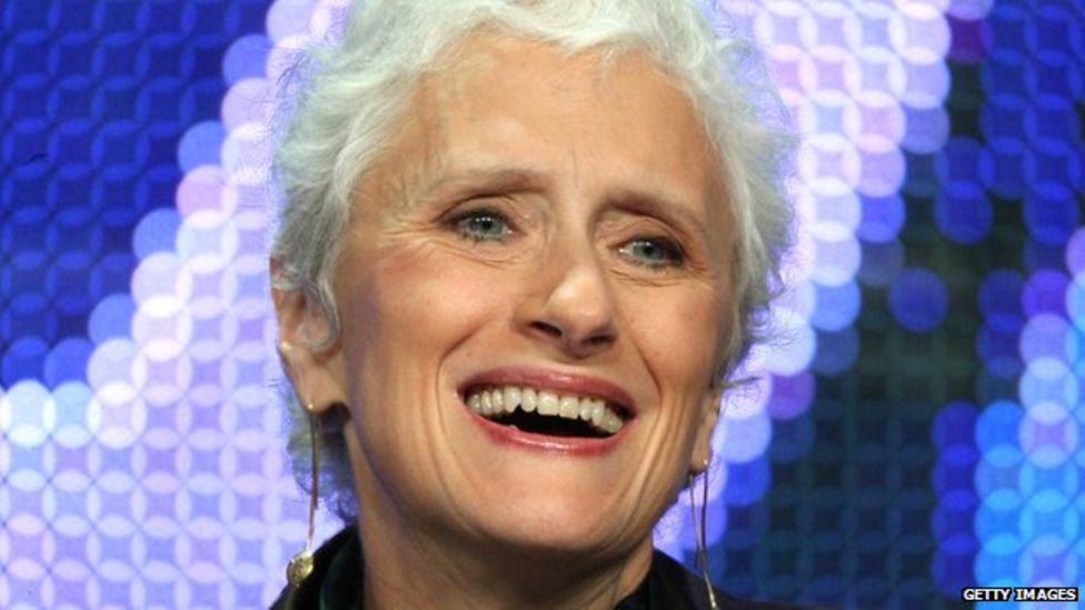 Author Sarah Hilary wins Harrogate crime novel award - BBC News