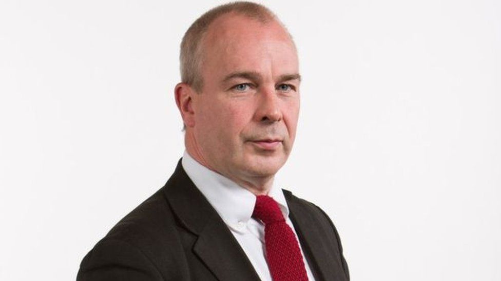 Paul Farrelly denies fracas claims amid Labour probe - BBC News