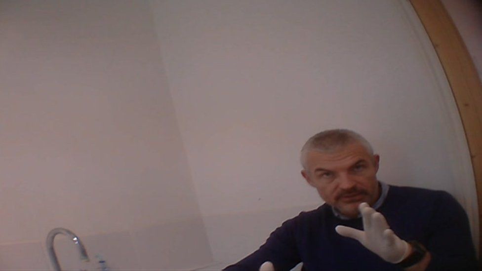 Illegal teeth bleaching man still offering service - BBC News