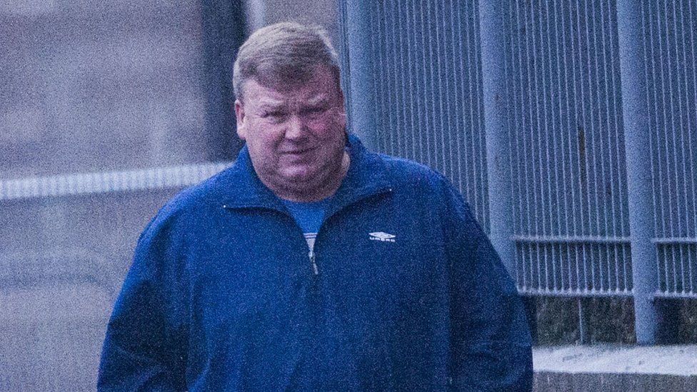 Child abuser jailed for targeting young girls in 1990s - BBC News