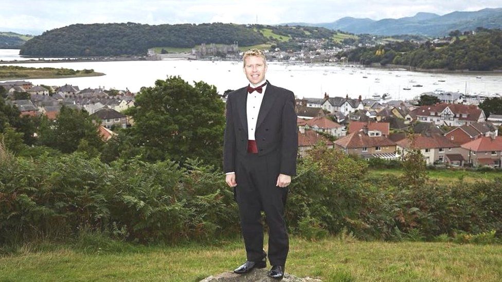 Rhoi ail wynt i 'do, re, mi' - BBC Cymru Fyw