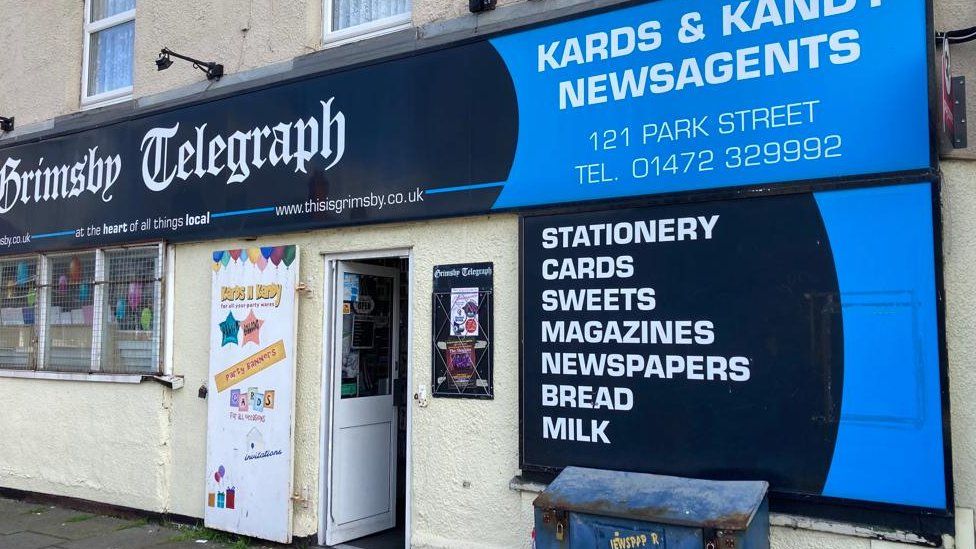 Samurai sword robber arrested after Grimsby shop raids - BBC News