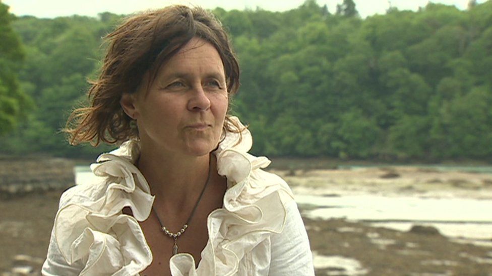 Frankie Morris: Teen's mother to launch charity in his memory - BBC News