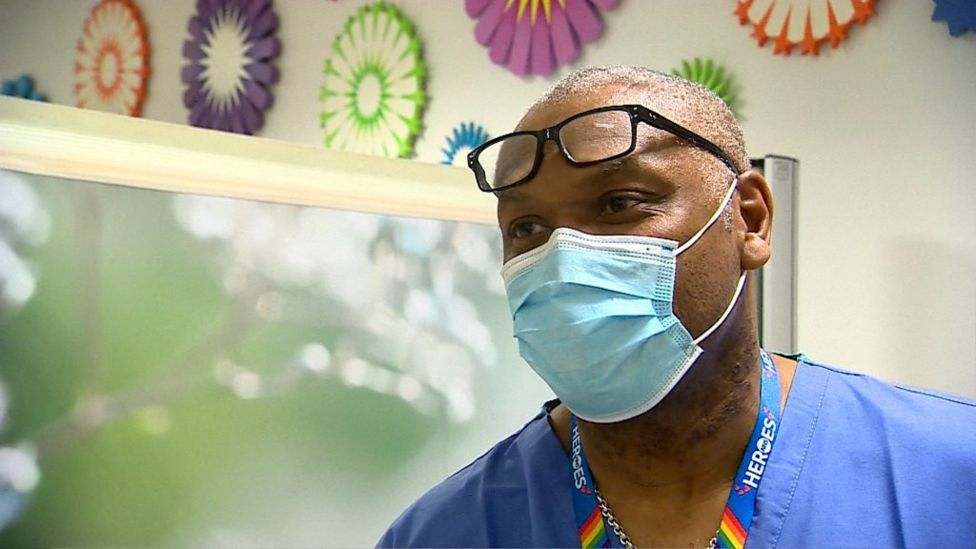 Covid: Vaccine-hesitant patients in Leicester get GP phone calls - BBC News