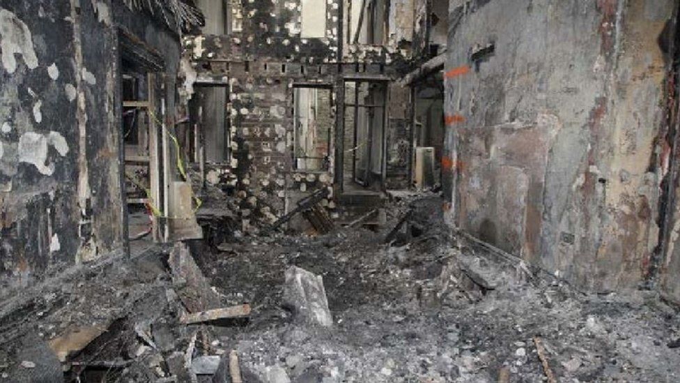 Aberystwyth hotel fire: Man 'deliberately' began arson - BBC News