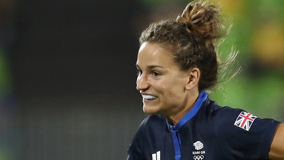 Hero's welcome for Olympians James Davies and Jasmine Joyce - BBC News