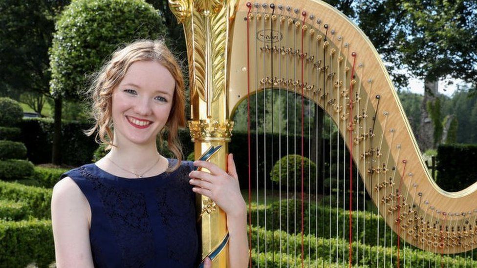 Sadwrn y coroni: Beth sy'n digwydd heddiw? - BBC Cymru Fyw