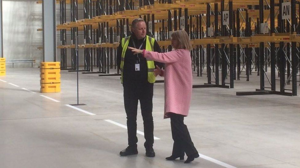 New £83m MoD centre in Donnington formally opened - BBC News