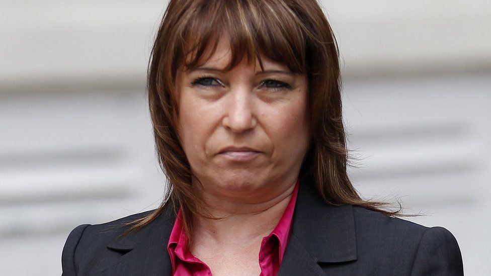 James Bulger killer Jon Venables jailed over indecent images - BBC News