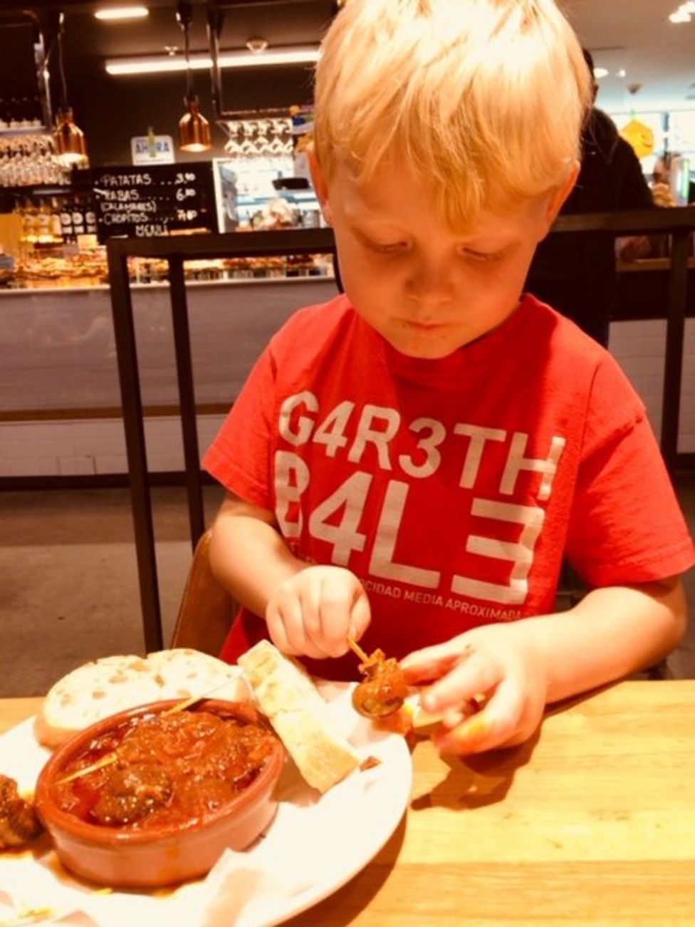 Heledd Bebb: Beth sy' 'na i de? - BBC Cymru Fyw